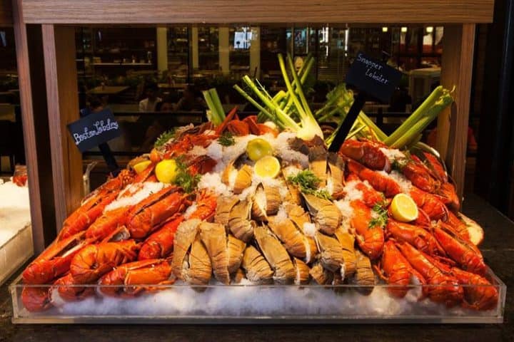 J65’s Daily Themed Dinner Buffet - The Ultimate Buffet Indulgence